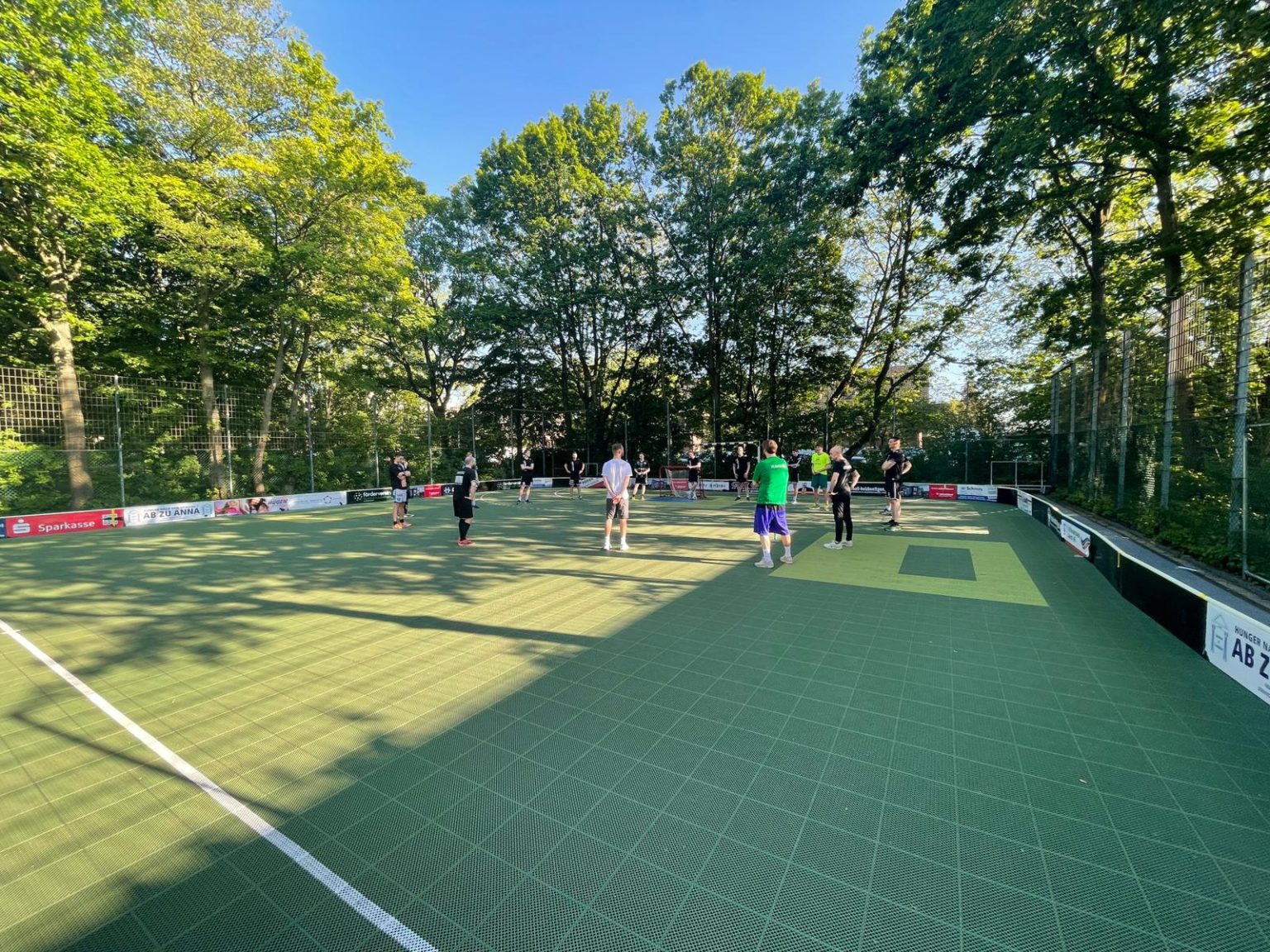 Floorball Outdoorfeld / Street Floorball: Neue Möglichkeiten! - DJK ...